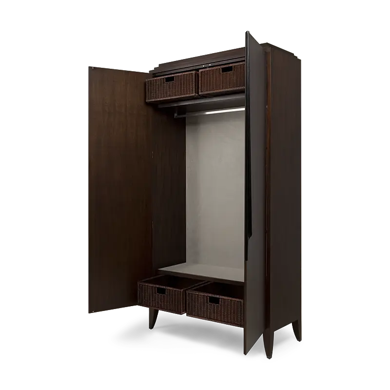 Altura Wardrobe – Laura Kincade