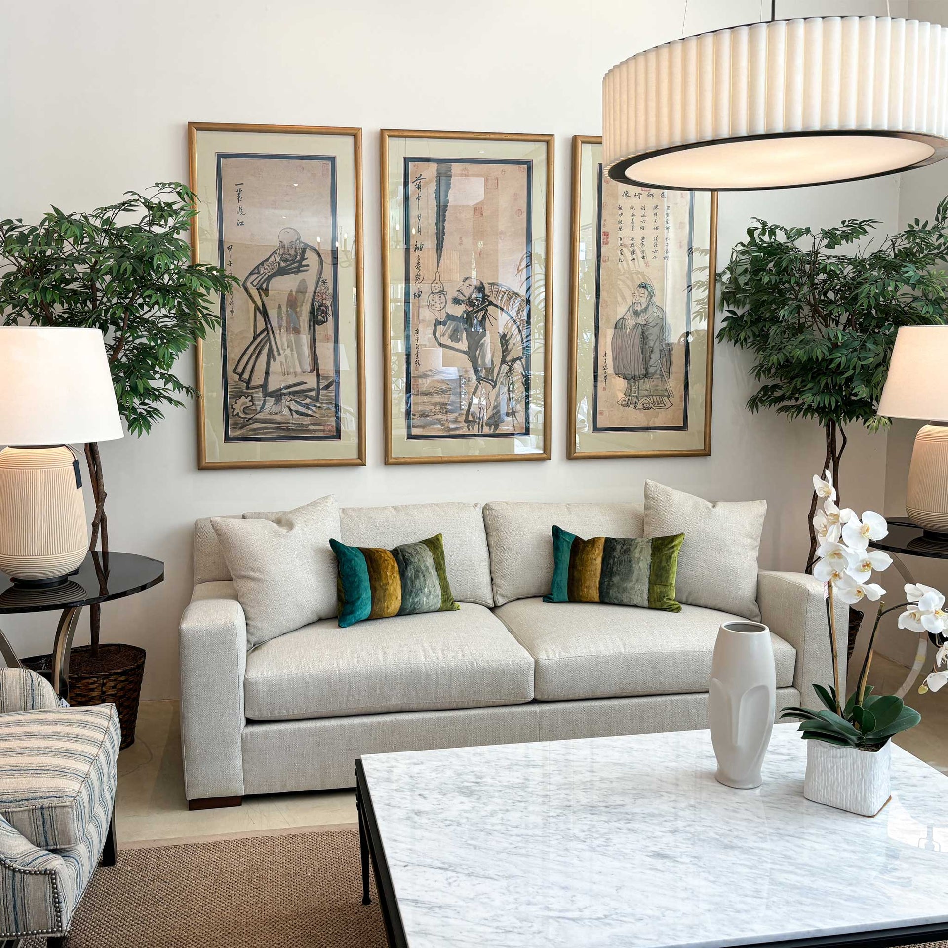 Kevin Sofa – Laura Kincade